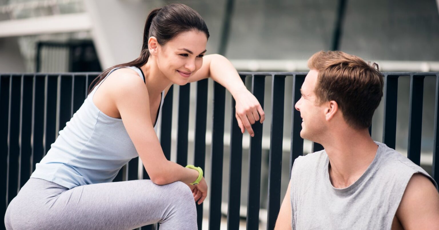 7 frases que delatan que una mujer está interesada en ti - Amate y Ama